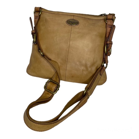 Fossil | Bags | Vintage Fossil Tan Crossbody Bag Purse Adjustable Strap ...